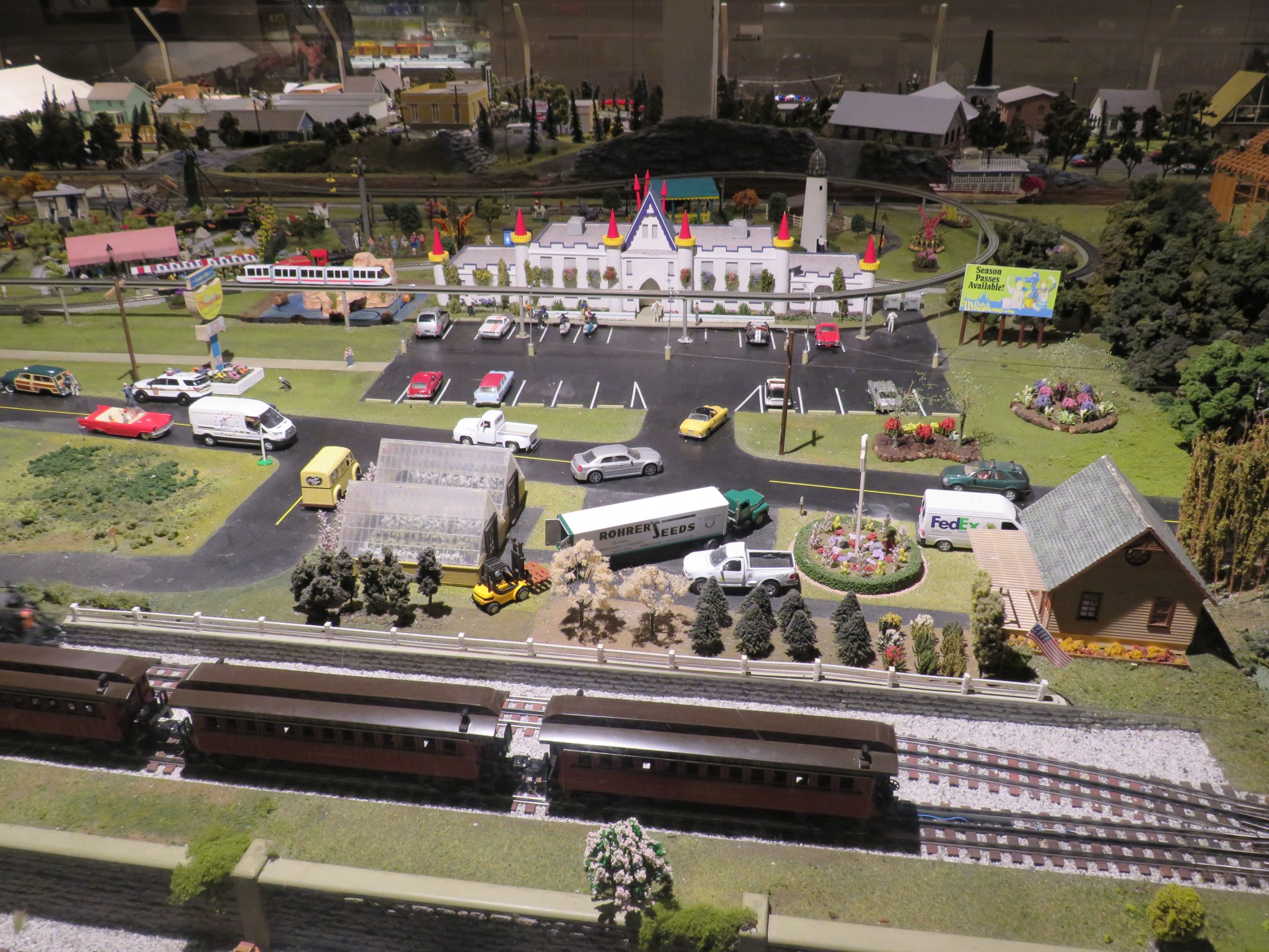 Choo Choo Barn – Traintown, U.S.A., Strasburg, Pennsylvania – John ...