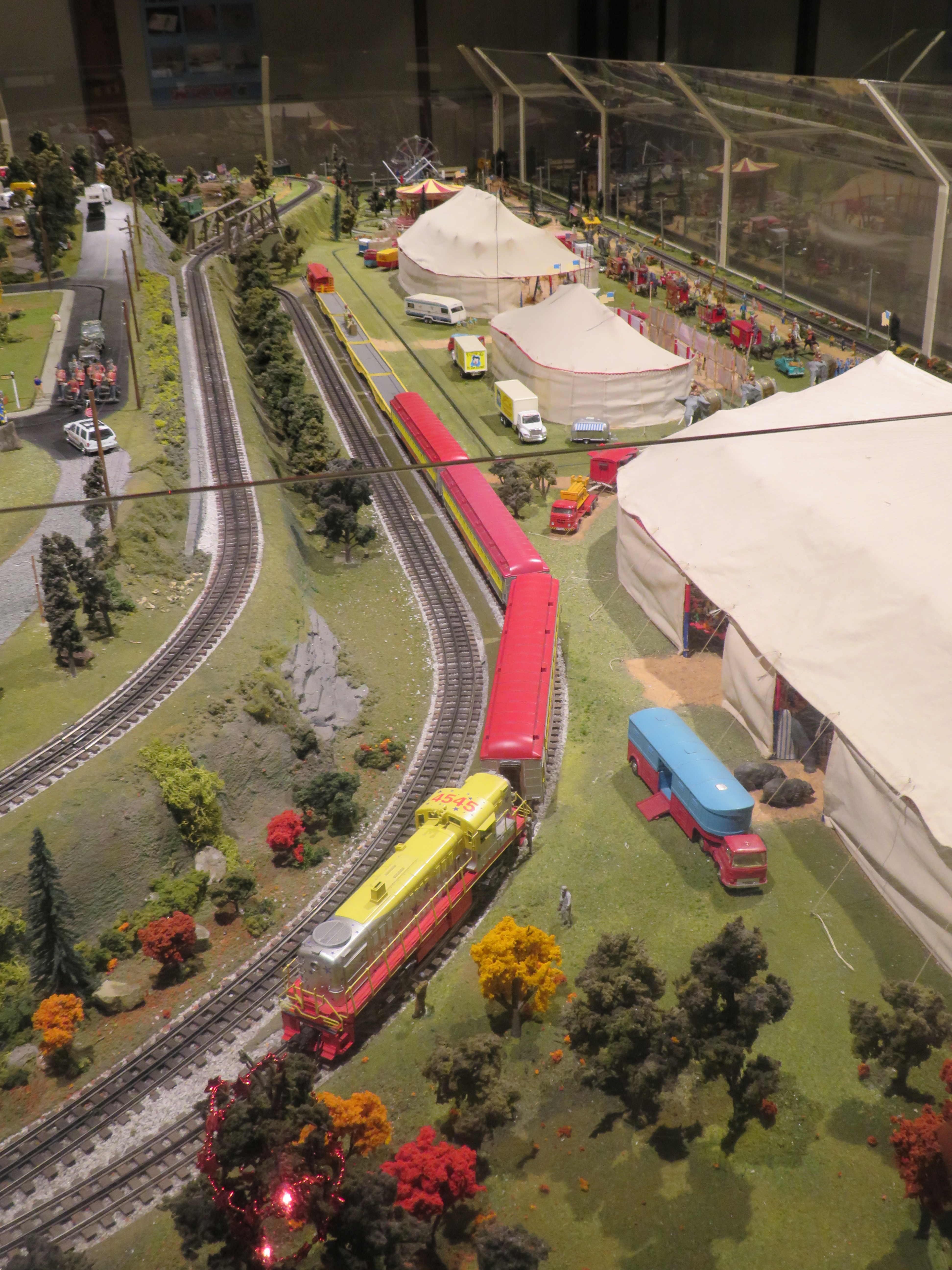 Choo Choo Barn – Traintown, U.S.A., Strasburg, Pennsylvania – John ...